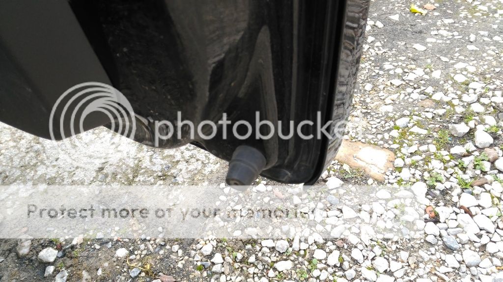 TOYOTA RAV4 - referencia goma retenedora puerta trasera - A Punto...